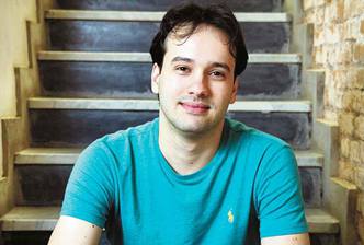 Brasileiro cria linguagem de programação e conquista o Vale do Silício ...